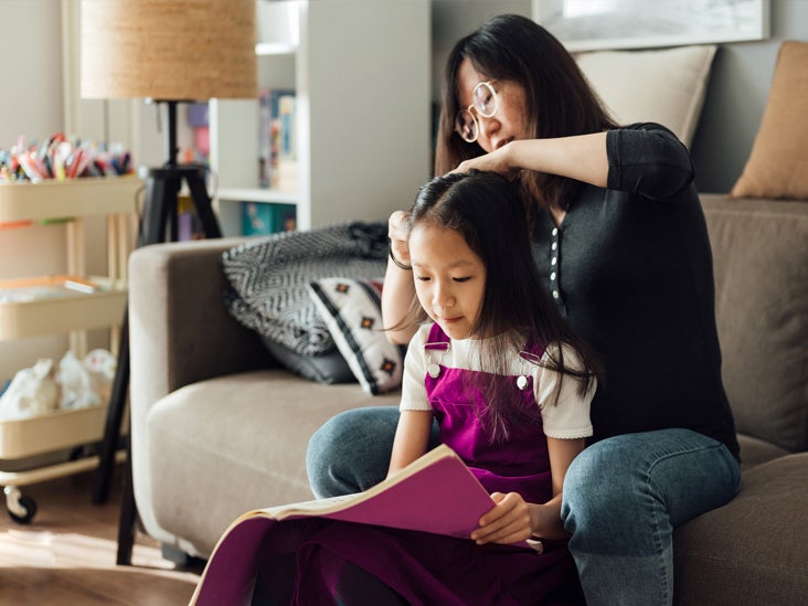 Stringy Hair: Causes and How to Style