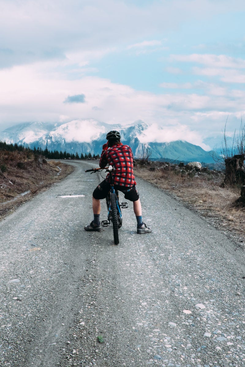 8 Things to Do Alone That Will Make You Happier and Healthier