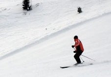 Practice These Smart Skiing Tips Before Hitting the Slopes
