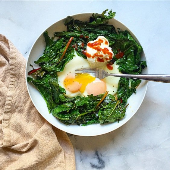 The Insanely Easy Breakfasts Food Bloggers Eat All The Time But Dont