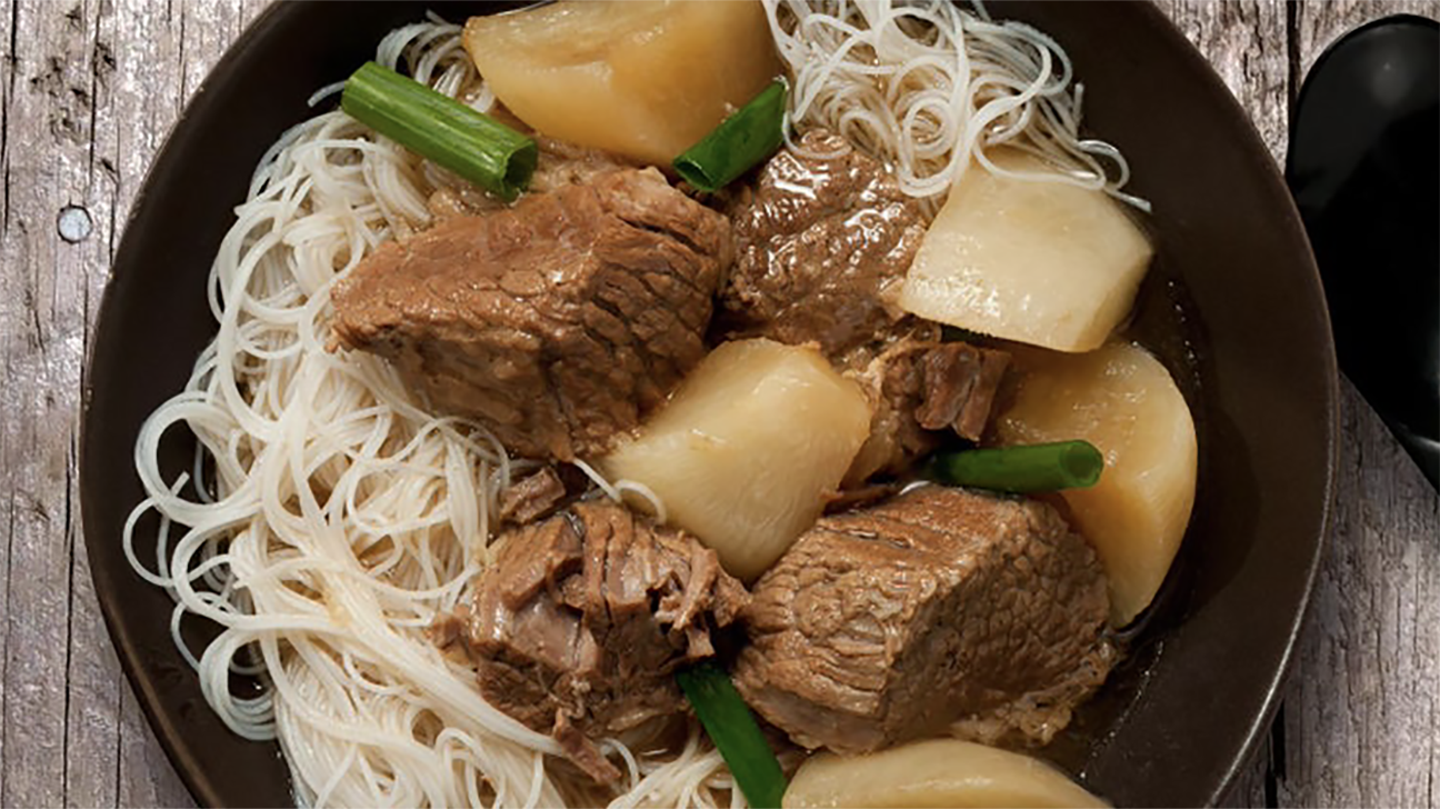 Chinese Brisket and Turnip Stew